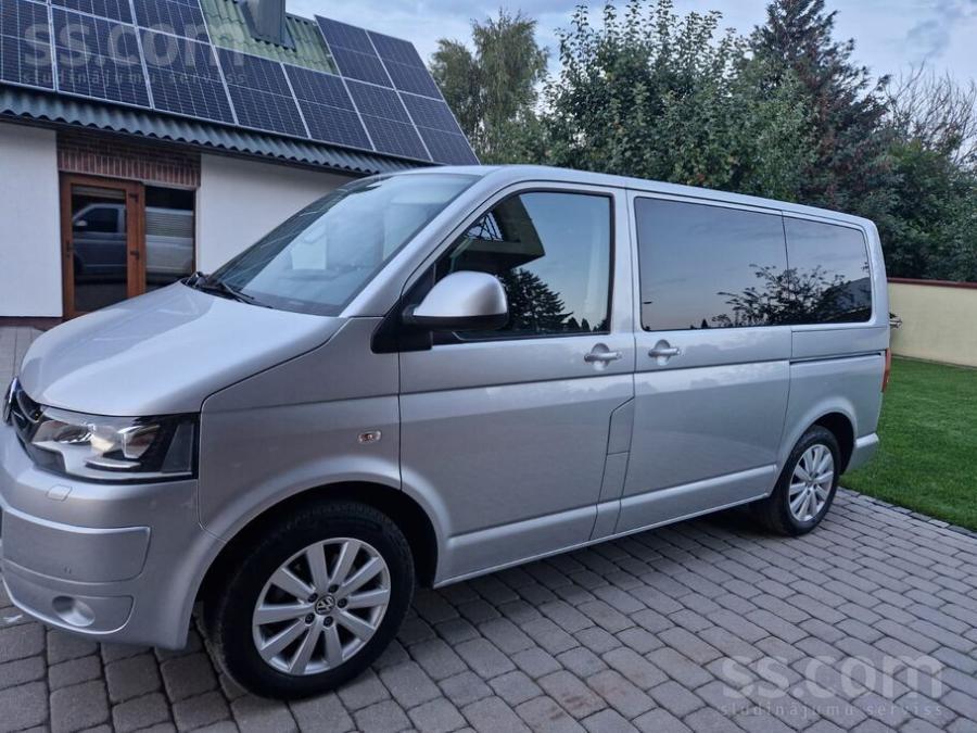 Grey Volkswagen Multivan 2012 in Telschi, with an engine capacity of 2.00 L and mileage of 251 thousand km for 14950 €, photo 7 on AUTOMOTO.COM.LV