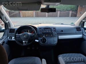 Grey Volkswagen Multivan 2012 in Telschi, with an engine capacity of 2.00 L and mileage of 251 thousand km for 14950 €, photo 10 on AUTOMOTO.COM.LV