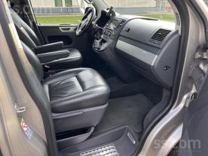 Pelēks Volkswagen Multivan 2013 Rīga, ar dzinēja tilpumu 2.00 L un nobraukumu 263 tūkst. km par 13990 €, foto 16 vietnē AUTOMOTO.COM.LV
