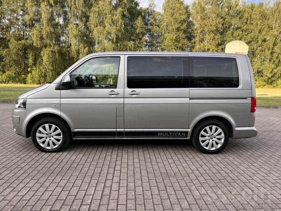 Pelēks Volkswagen Multivan 2013 Rīga, ar dzinēja tilpumu 2.00 L un nobraukumu 263 tūkst. km par 13990 €, foto 17 vietnē AUTOMOTO.COM.LV
