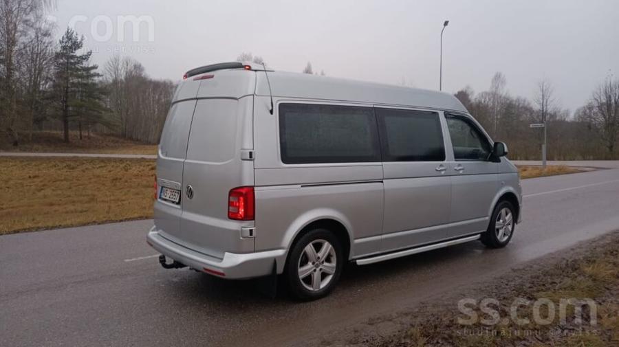 Grey Volkswagen Multivan 2014 in Riga, with an engine capacity of 2.00 L and mileage of 306 thousand km for 14800 €, photo 3 on AUTOMOTO.COM.LV