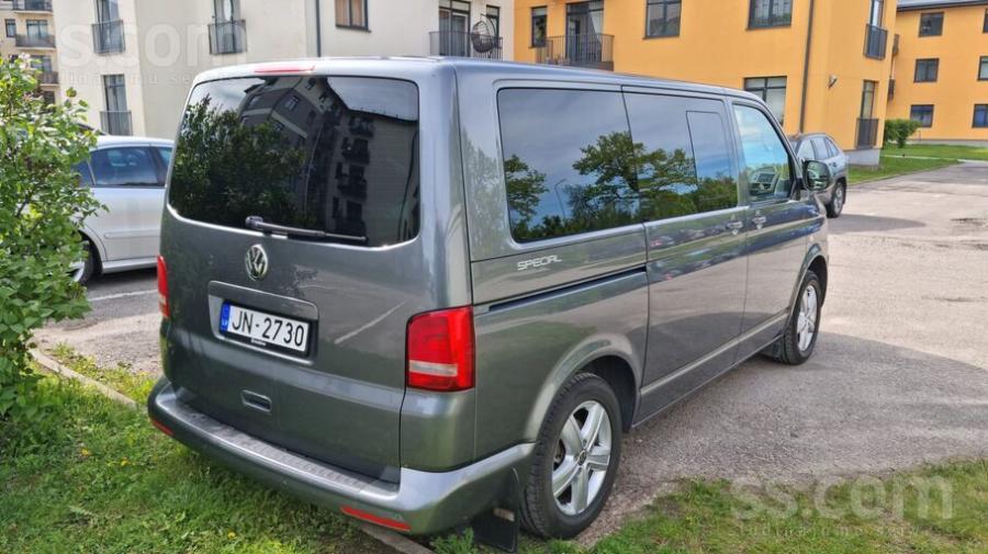 Grey Volkswagen Multivan 2014 in Riga, with an engine capacity of 2.00 L and mileage of 334 thousand km for 18000 €, photo 3 on AUTOMOTO.COM.LV