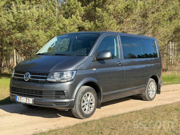 Pelēks Volkswagen Multivan 2016 Rīga, ar dzinēja tilpumu 2.00 L un nobraukumu 143 tūkst. km par 24000 €, foto 4 vietnē AUTOMOTO.COM.LV