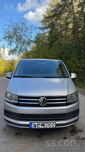 Grey Volkswagen Multivan 2016 in Riga, with an engine capacity of 2.00 L and mileage of 233 thousand km for 19900 €, photo 3 on AUTOMOTO.COM.LV