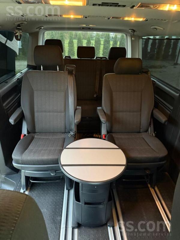 Grey Volkswagen Multivan 2016 in Riga, with an engine capacity of 2.00 L and mileage of 233 thousand km for 19900 €, photo 9 on AUTOMOTO.COM.LV