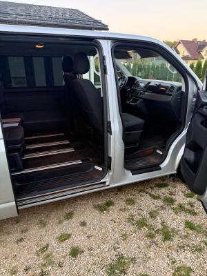 Grey Volkswagen Multivan 2016 in Riga, with an engine capacity of 2.00 L and mileage of 233 thousand km for 19900 €, photo 12 on AUTOMOTO.COM.LV