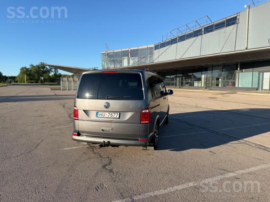 Pelēks Volkswagen Multivan 2017 Rīga, ar dzinēja tilpumu 2.00 L un nobraukumu 268 tūkst. km par 26300 €, foto 6 vietnē AUTOMOTO.COM.LV