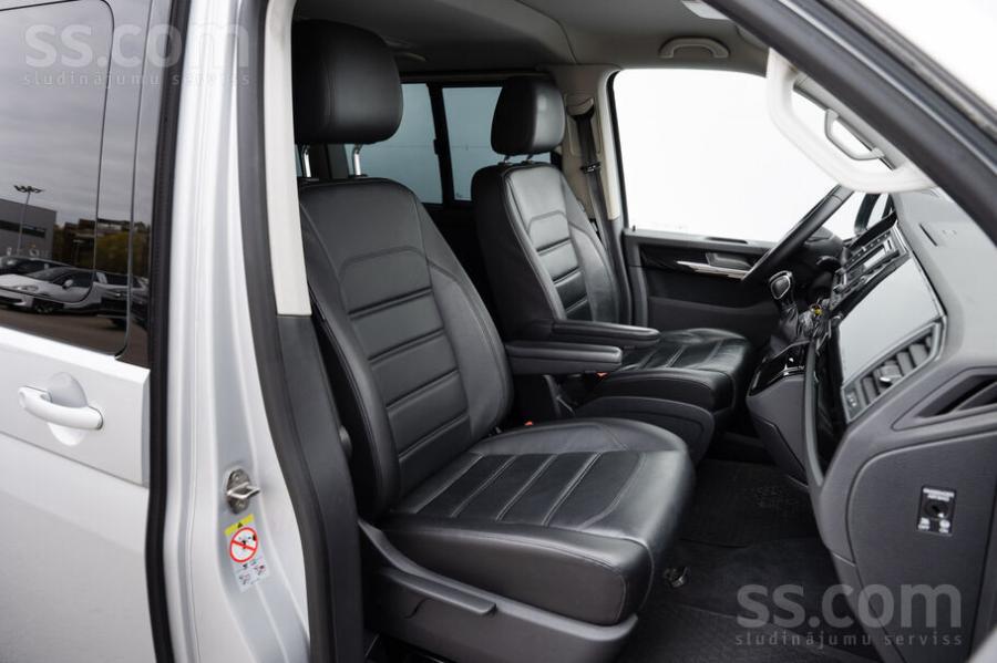 Grey Volkswagen Multivan 2019 in Riga, with an engine capacity of 2.00 L and mileage of 143 thousand km for 5500 €, photo 6 on AUTOMOTO.COM.LV