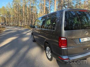 Grey Volkswagen Multivan 2019 in Riga, with an engine capacity of 2.00 L and mileage of 128 thousand km for 30000 €, photo 1 on AUTOMOTO.COM.LV