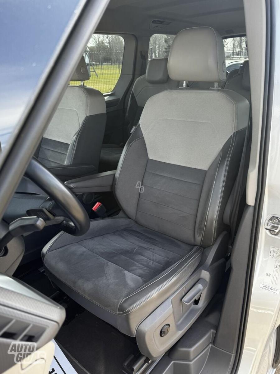 Pelēks Volkswagen Multivan 2022 Klaipėda, ar dzinēja tilpumu 2.00 L un nobraukumu 138 tūkst. km par 35999 €, foto 21 vietnē AUTOMOTO.COM.LV