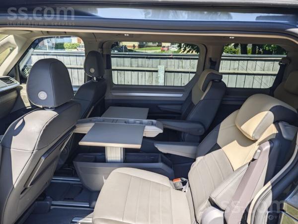 Grey Volkswagen Multivan 2023 in Liepaja, with an engine capacity of 2.00 L and mileage of 94 thousand km for 53900 €, photo 5 on AUTOMOTO.COM.LV