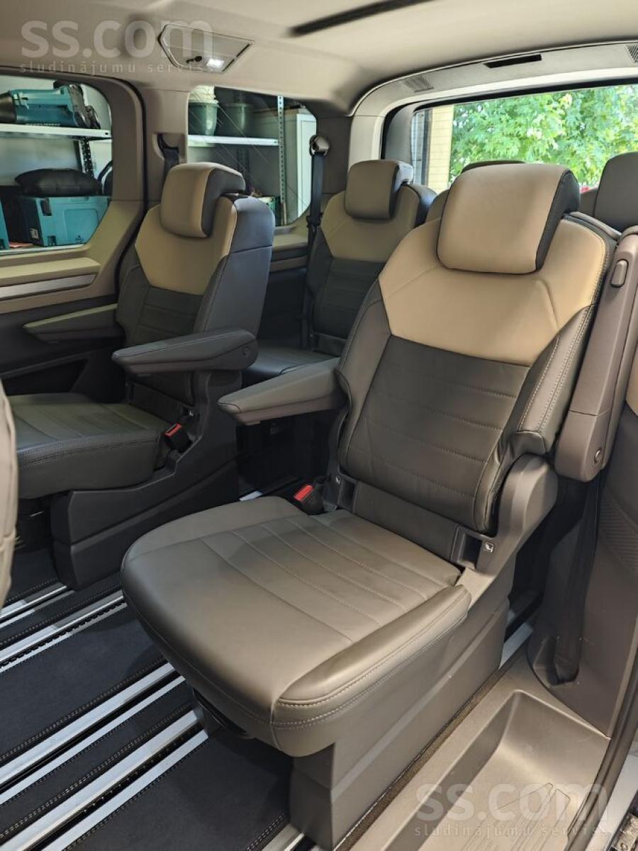 Pelēks Volkswagen Multivan 2023 Liepāja, ar dzinēja tilpumu 2.00 L un nobraukumu 94 tūkst. km par 53900 €, foto 10 vietnē AUTOMOTO.COM.LV