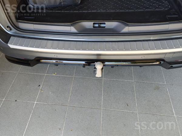 Grey Volkswagen Multivan 2023 in Liepaja, with an engine capacity of 2.00 L and mileage of 94 thousand km for 53900 €, photo 10 on AUTOMOTO.COM.LV