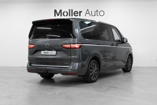 Pelēks Volkswagen Multivan 2023 Viļņa, ar dzinēja tilpumu 1.40 L un nobraukumu 116 tūkst. km par 41000 €, foto 4 vietnē AUTOMOTO.COM.LV
