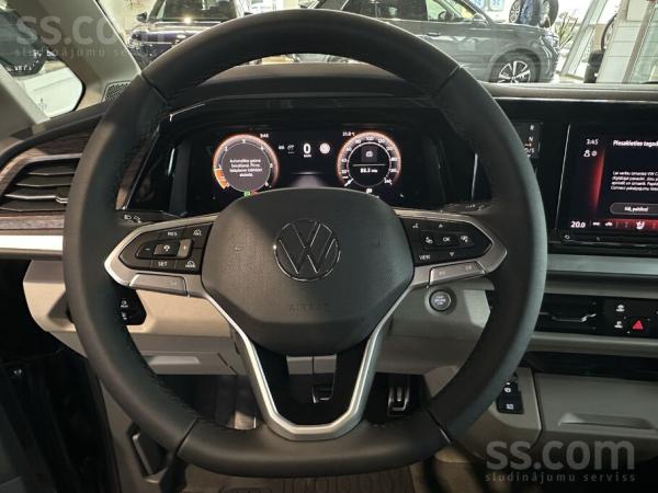 Pelēks Volkswagen Multivan 2025 Valmiera, ar dzinēja tilpumu 2.00 L un nobraukumu 10 tūkst. km par 64100 €, foto 7 vietnē AUTOMOTO.COM.LV