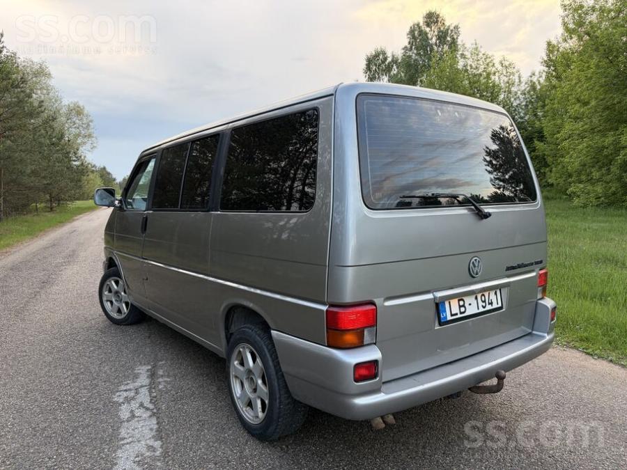 Pelēks Volkswagen Multivan 1998 Daugavpils, ar dzinēja tilpumu 2.50 L un nobraukumu 385 tūkst. km par 4300 €, foto 4 vietnē AUTOMOTO.COM.LV