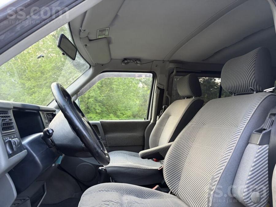 Pelēks Volkswagen Multivan 1998 Daugavpils, ar dzinēja tilpumu 2.50 L un nobraukumu 385 tūkst. km par 4300 €, foto 6 vietnē AUTOMOTO.COM.LV