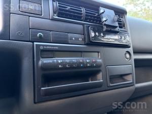 Pelēks Volkswagen Multivan 1998 Daugavpils, ar dzinēja tilpumu 2.50 L un nobraukumu 385 tūkst. km par 4300 €, foto 9 vietnē AUTOMOTO.COM.LV