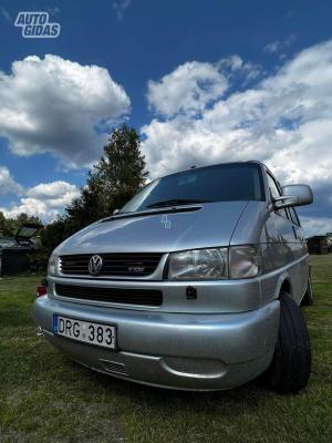 Grey Volkswagen Multivan 2001 in Vilnius, with an engine capacity of 2.50 L and mileage of 530 thousand km for 6600 €, photo 3 on AUTOMOTO.COM.LV