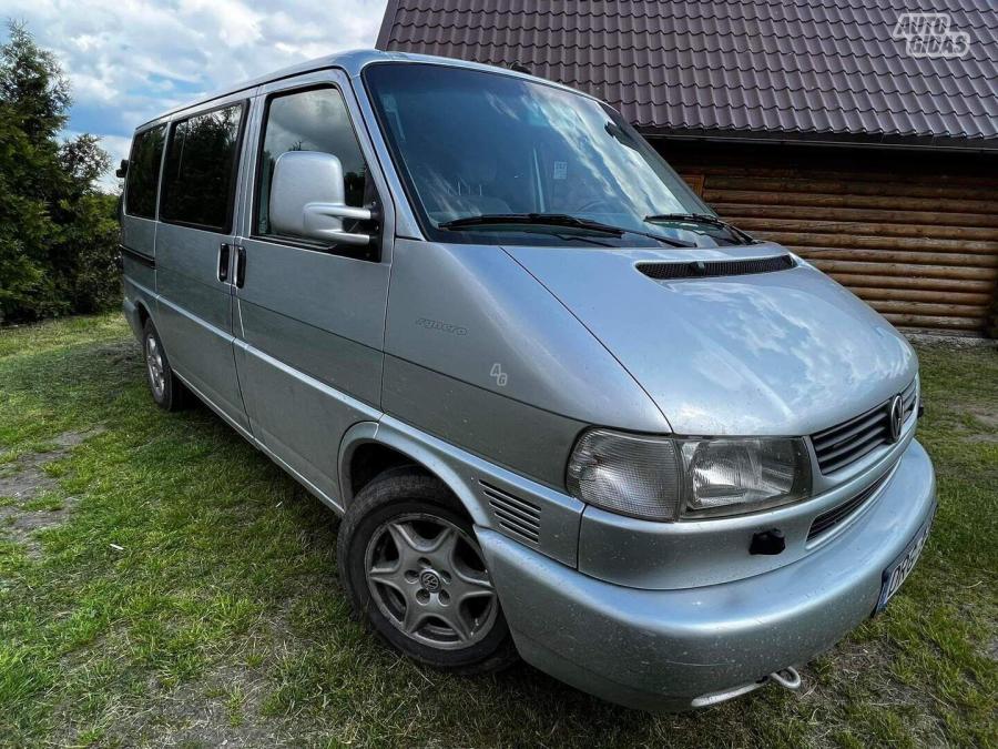 Grey Volkswagen Multivan 2001 in Vilnius, with an engine capacity of 2.50 L and mileage of 530 thousand km for 6600 €, photo 4 on AUTOMOTO.COM.LV