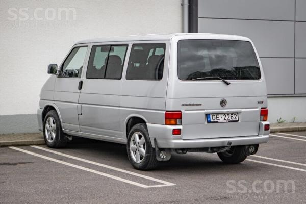 Pelēks Volkswagen Multivan 2002 Rīga, ar dzinēja tilpumu 2.50 L un nobraukumu 293 tūkst. km par 7000 €, foto 6 vietnē AUTOMOTO.COM.LV
