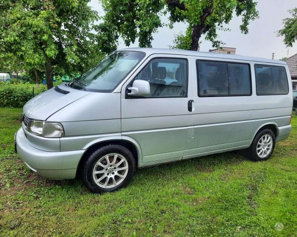 Pelēks Volkswagen Multivan 2002 Kėdainiai, ar dzinēja tilpumu 2.46 L un nobraukumu 325 tūkst. km par 9900 €, foto 3 vietnē AUTOMOTO.COM.LV