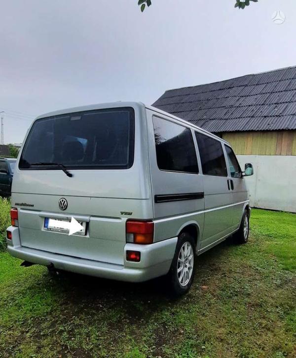 Pelēks Volkswagen Multivan 2002 Kėdainiai, ar dzinēja tilpumu 2.46 L un nobraukumu 325 tūkst. km par 9900 €, foto 5 vietnē AUTOMOTO.COM.LV