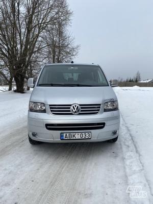 Pelēks Volkswagen Multivan 2003 Tauragė, ar dzinēja tilpumu 2.50 L un nobraukumu 180 tūkst. km par 6200 €, foto  vietnē AUTOMOTO.COM.LV