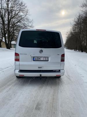 Pelēks Volkswagen Multivan 2003 Tauragė, ar dzinēja tilpumu 2.50 L un nobraukumu 180 tūkst. km par 6200 €, foto 3 vietnē AUTOMOTO.COM.LV