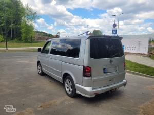 Grey Volkswagen Multivan 2003 in Vilnius, with an engine capacity of 2.50 L and mileage of 428 thousand km for 4150 €, photo 5 on AUTOMOTO.COM.LV