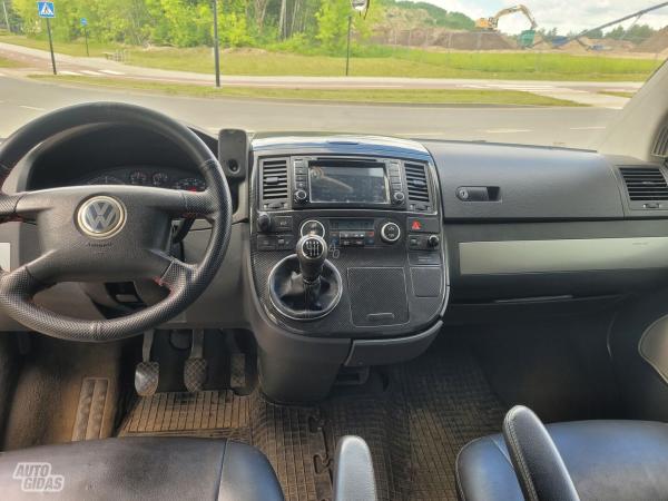 Grey Volkswagen Multivan 2003 in Vilnius, with an engine capacity of 2.50 L and mileage of 428 thousand km for 4150 €, photo 8 on AUTOMOTO.COM.LV