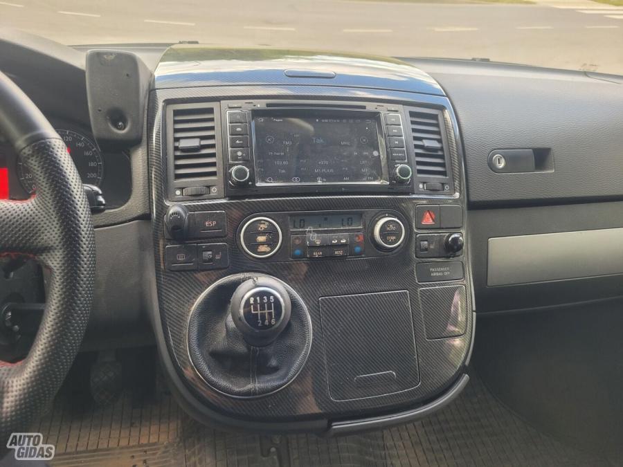 Grey Volkswagen Multivan 2003 in Vilnius, with an engine capacity of 2.50 L and mileage of 428 thousand km for 4150 €, photo 23 on AUTOMOTO.COM.LV