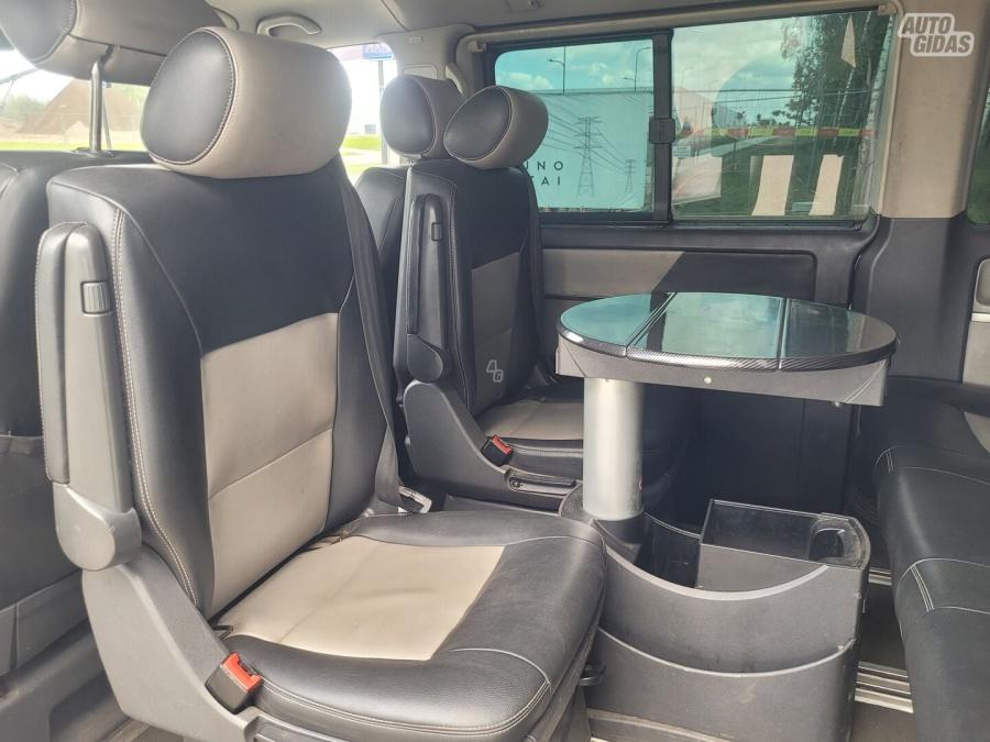 Grey Volkswagen Multivan 2003 in Vilnius, with an engine capacity of 2.50 L and mileage of 428 thousand km for 4350 €, photo 12 on AUTOMOTO.COM.LV
