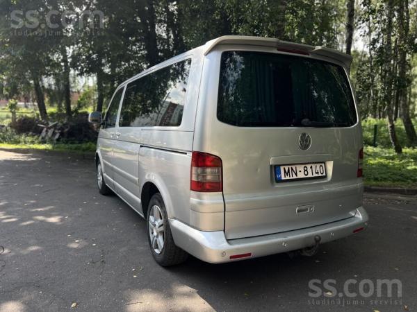 Pelēks Volkswagen Multivan 2004 Rīga, ar dzinēja tilpumu 2.50 L un nobraukumu 441 tūkst. km par 5900 €, foto 6 vietnē AUTOMOTO.COM.LV