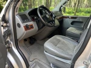 Pelēks Volkswagen Multivan 2004 Rīga, ar dzinēja tilpumu 2.50 L un nobraukumu 441 tūkst. km par 5900 €, foto 9 vietnē AUTOMOTO.COM.LV