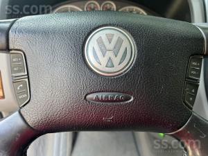 Pelēks Volkswagen Multivan 2004 Rīga, ar dzinēja tilpumu 2.50 L un nobraukumu 441 tūkst. km par 5900 €, foto 12 vietnē AUTOMOTO.COM.LV