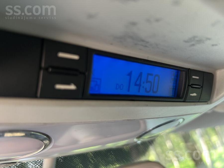 Pelēks Volkswagen Multivan 2004 Rīga, ar dzinēja tilpumu 2.50 L un nobraukumu 441 tūkst. km par 5900 €, foto 13 vietnē AUTOMOTO.COM.LV