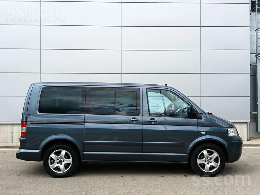 Grey Volkswagen Multivan 2004 in Riga, with an engine capacity of 2.50 L and mileage of 0 thousand km for 5890 €, photo 3 on AUTOMOTO.COM.LV