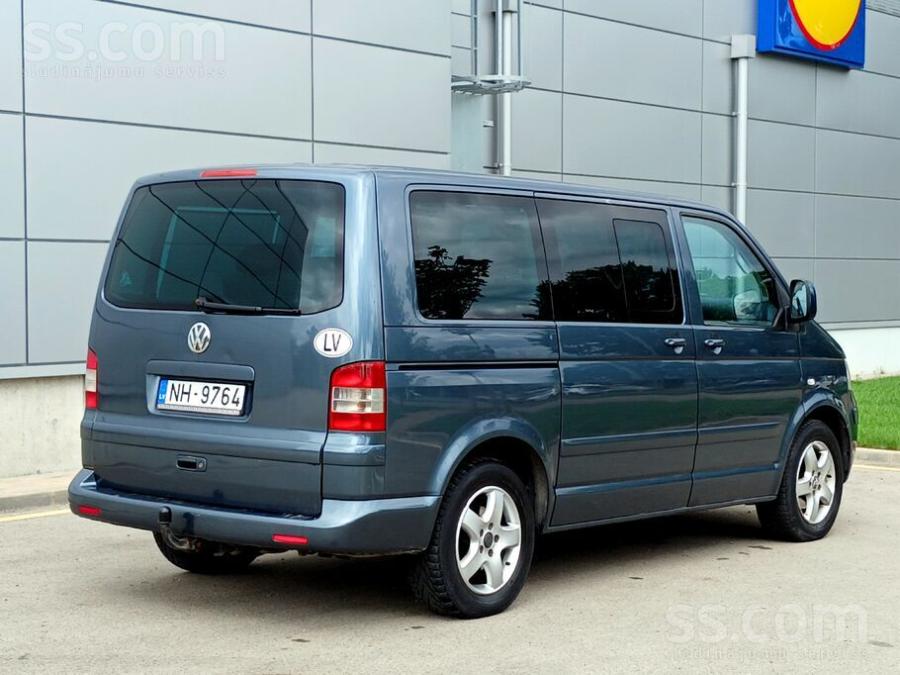 Grey Volkswagen Multivan 2004 in Riga, with an engine capacity of 2.50 L and mileage of 0 thousand km for 5890 €, photo 4 on AUTOMOTO.COM.LV