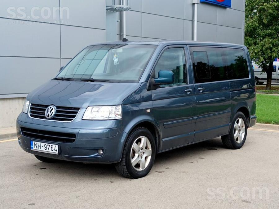 Grey Volkswagen Multivan 2004 in Riga, with an engine capacity of 2.50 L and mileage of 0 thousand km for 5890 €, photo 5 on AUTOMOTO.COM.LV