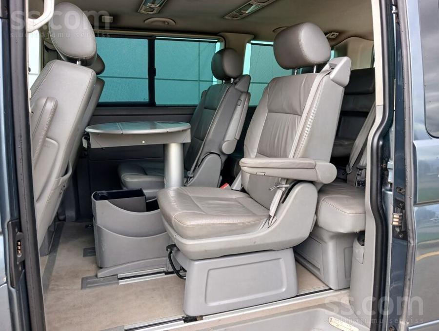 Grey Volkswagen Multivan 2004 in Riga, with an engine capacity of 2.50 L and mileage of 0 thousand km for 5890 €, photo 8 on AUTOMOTO.COM.LV