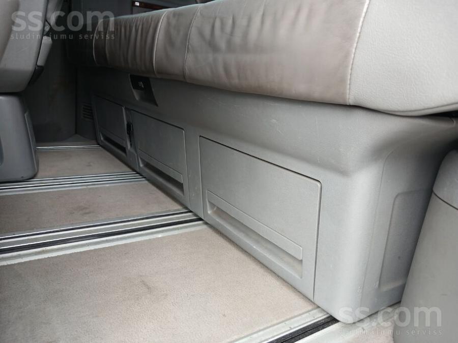 Grey Volkswagen Multivan 2004 in Riga, with an engine capacity of 2.50 L and mileage of 0 thousand km for 5890 €, photo 12 on AUTOMOTO.COM.LV