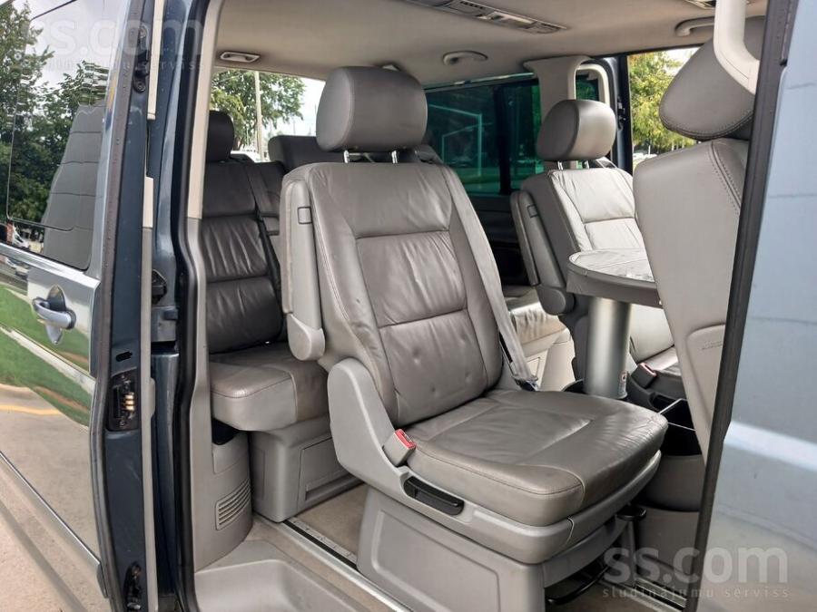 Grey Volkswagen Multivan 2004 in Riga, with an engine capacity of 2.50 L and mileage of 0 thousand km for 5890 €, photo 14 on AUTOMOTO.COM.LV