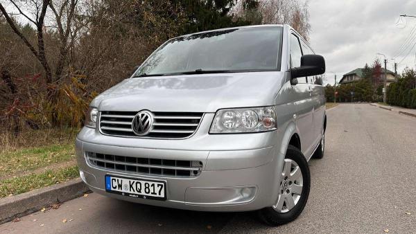 Pelēks Volkswagen Multivan 2005 Viļņa, ar dzinēja tilpumu 1.90 L un nobraukumu 368 tūkst. km par 8290 €, foto 1 vietnē AUTOMOTO.COM.LV