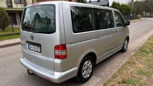 Grey Volkswagen Multivan 2005 in Vilnius, with an engine capacity of 1.90 L and mileage of 368 thousand km for 8290 €, photo 5 on AUTOMOTO.COM.LV