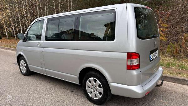 Pelēks Volkswagen Multivan 2005 Viļņa, ar dzinēja tilpumu 1.90 L un nobraukumu 368 tūkst. km par 8290 €, foto 7 vietnē AUTOMOTO.COM.LV