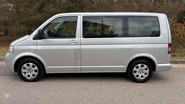 Pelēks Volkswagen Multivan 2005 Viļņa, ar dzinēja tilpumu 1.90 L un nobraukumu 368 tūkst. km par 8290 €, foto 8 vietnē AUTOMOTO.COM.LV