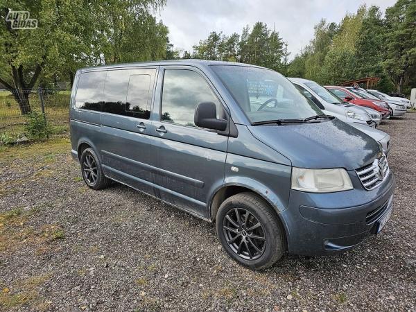 Pelēks Volkswagen Multivan 2005 Viļņa, ar dzinēja tilpumu 2.50 L un nobraukumu 360 tūkst. km par 4500 €, foto 3 vietnē AUTOMOTO.COM.LV