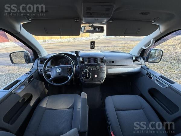 Pelēks Volkswagen Multivan 2005 Limbaži, ar dzinēja tilpumu 2.50 L un nobraukumu 363 tūkst. km par 8950 €, foto 8 vietnē AUTOMOTO.COM.LV
