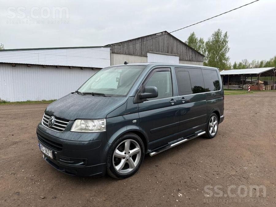 Grey Volkswagen Multivan 2005 in Limbazi, with an engine capacity of 2.50 L and mileage of 363 thousand km for 7900 €, photo 1 on AUTOMOTO.COM.LV